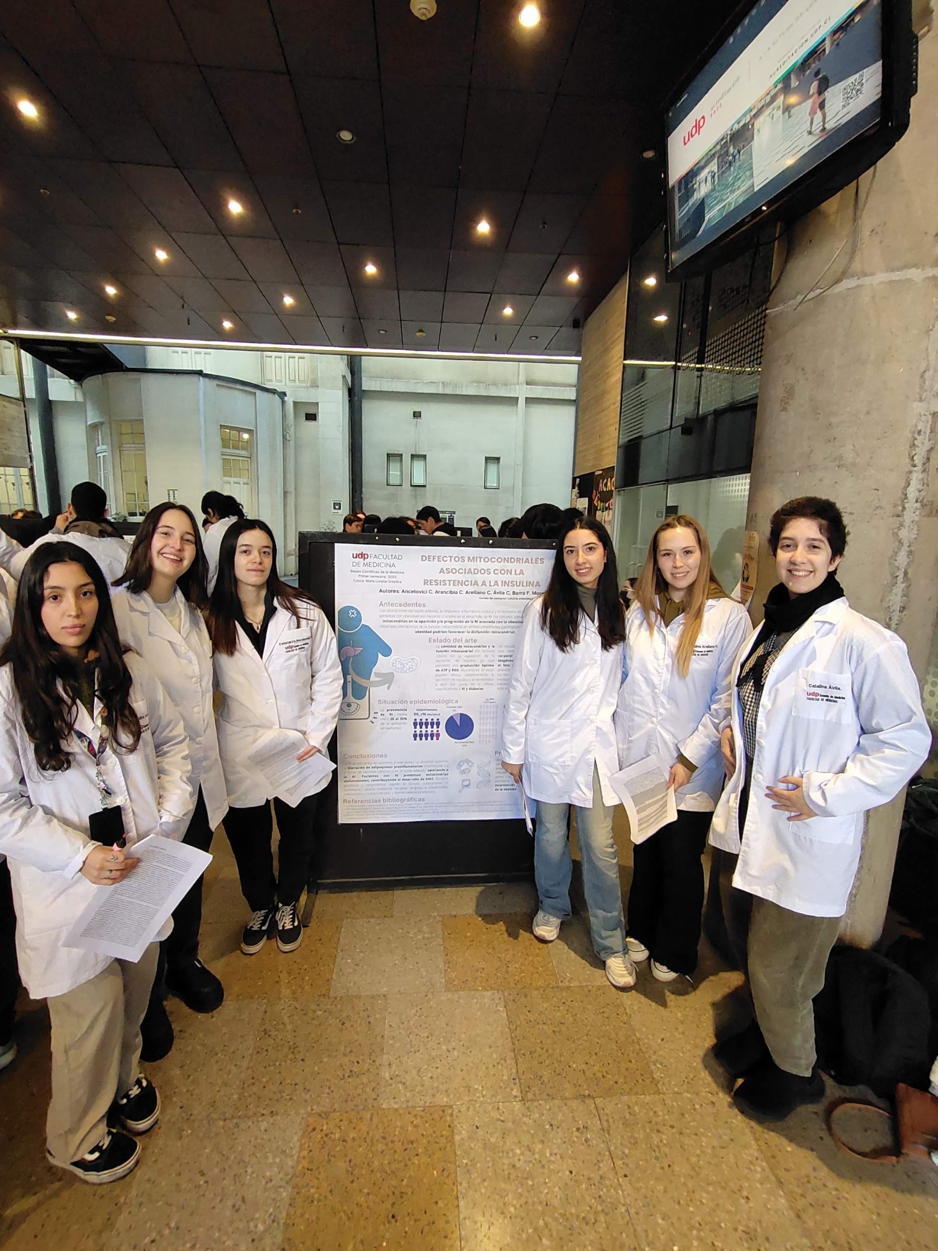 Estudiantes de primer año de Medicina UDP presentaron pósters ...